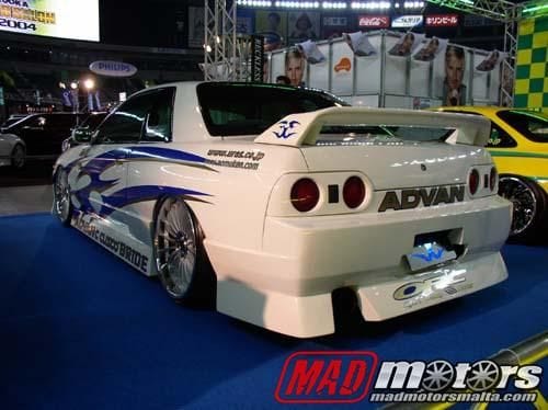 SR Uras Style Rear Bumper R32 2DR